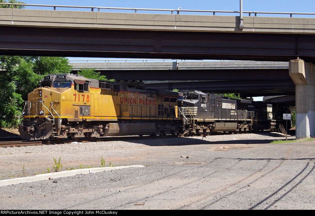 UP 7178, NS 8972 & 9368